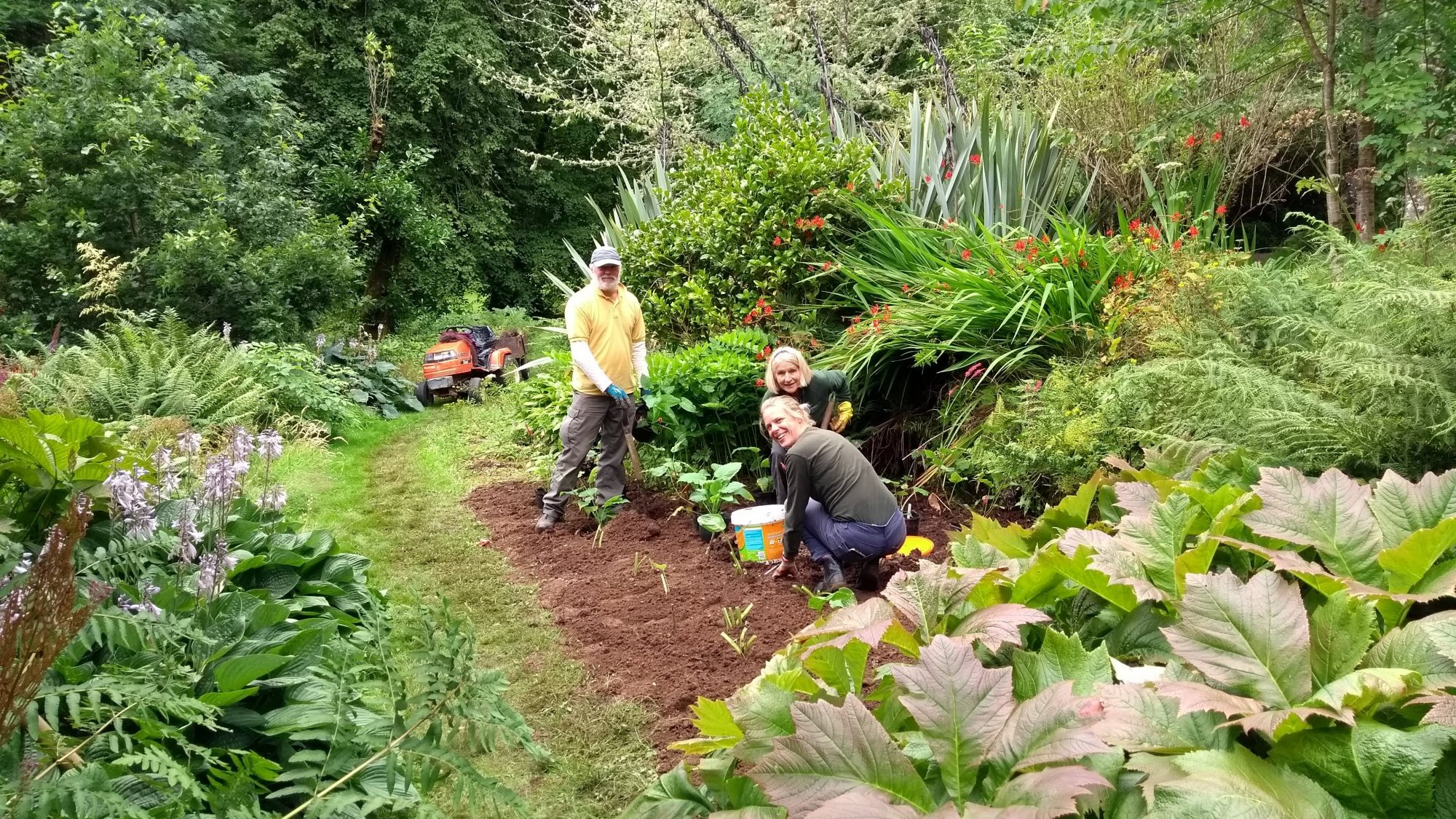 Garden-staff-volunteers-Aug2019-IMG_20190814_142411915-cropped ...