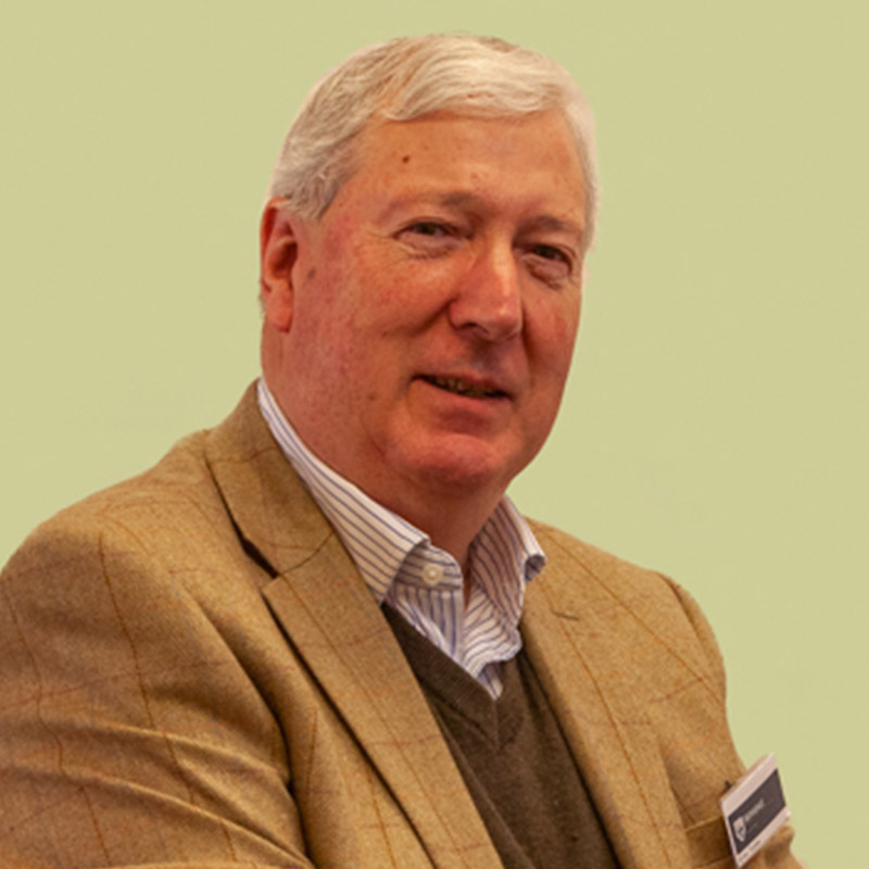 armadale-castle-who-we-are-Sir-Ian-Macdonald - Armadale Castle